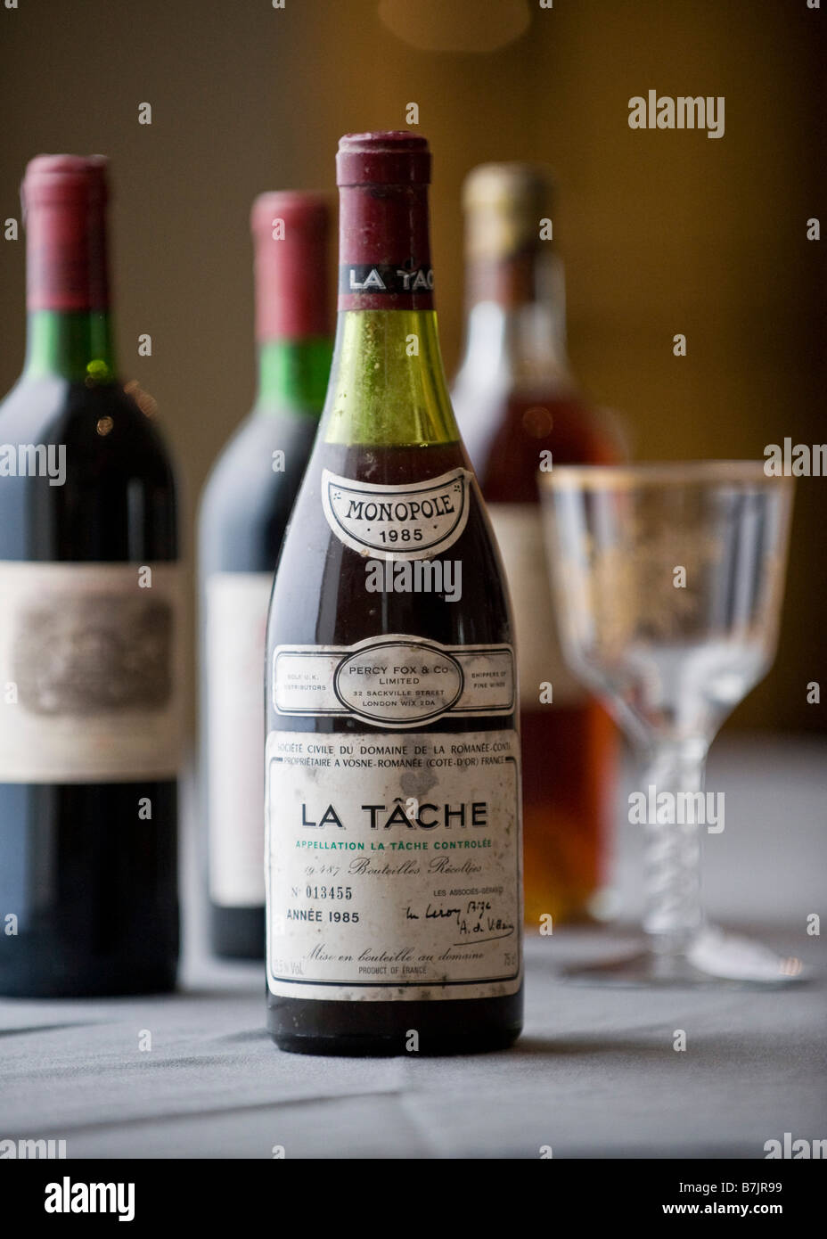 La tache hi-res stock photography and images - Alamy