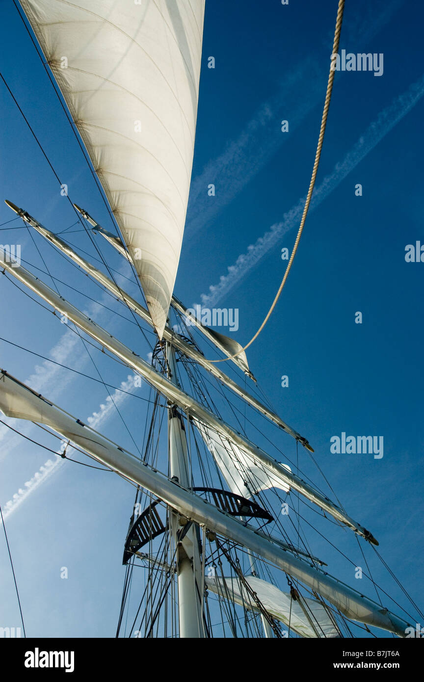 Sail sails hi-res stock photography and images - Alamy