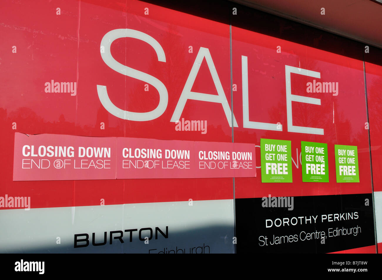 Closing down sale Stock Photo - Alamy