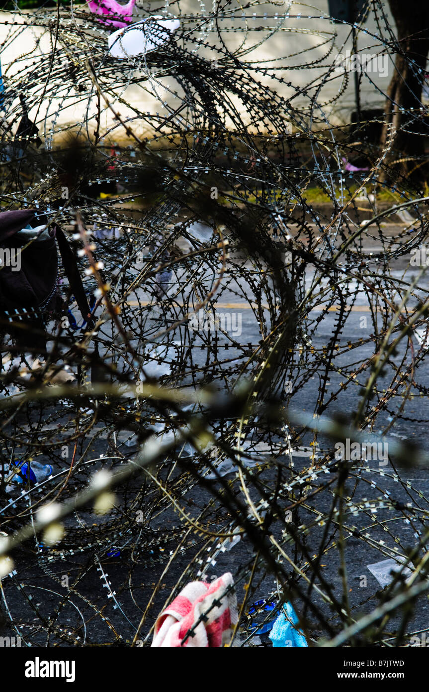 Razor wire barricades in Bangkok Thailand 2008 Stock Photo - Alamy