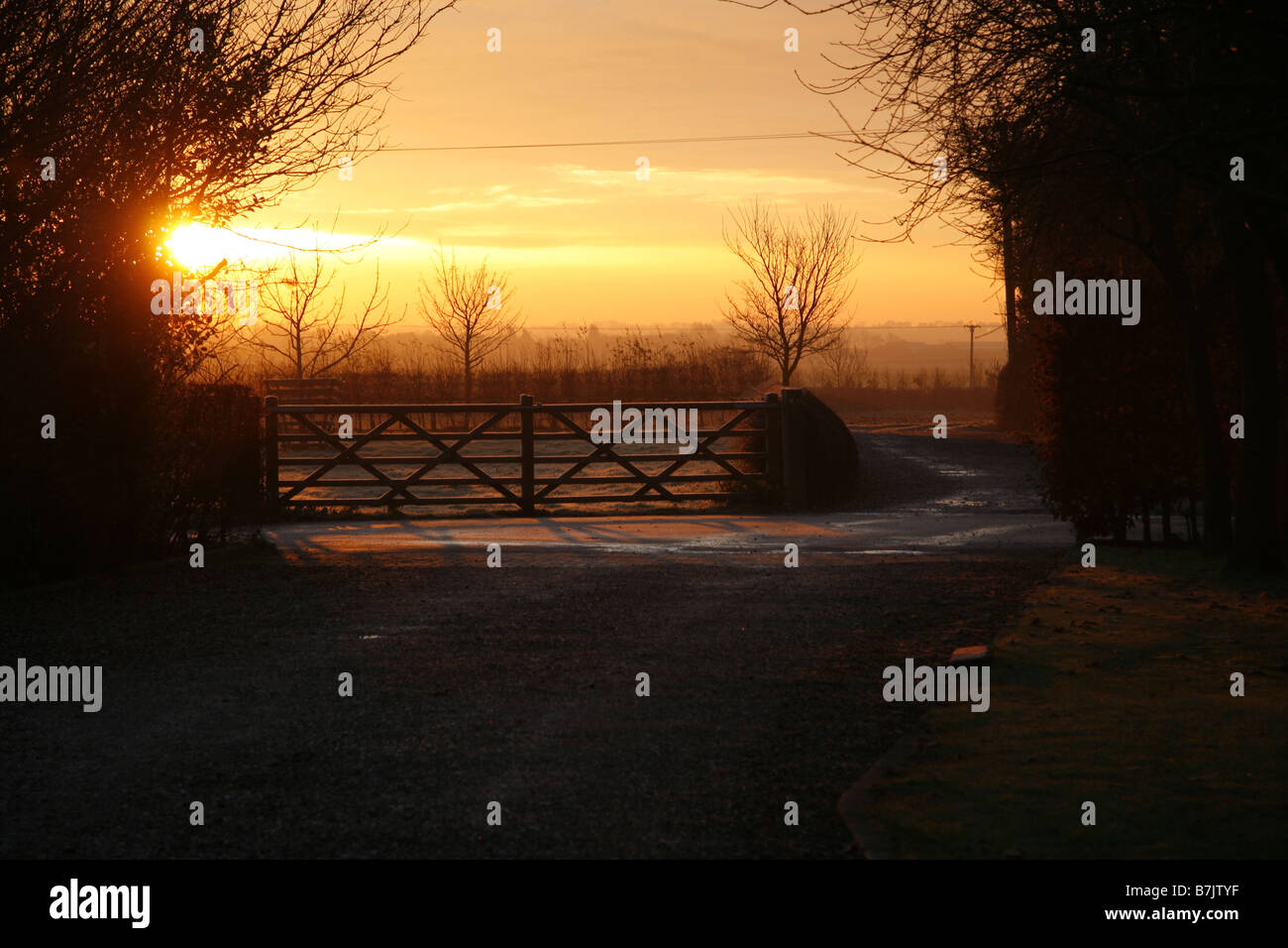 Early morning sunrise accross hi-res stock photography and images - Alamy