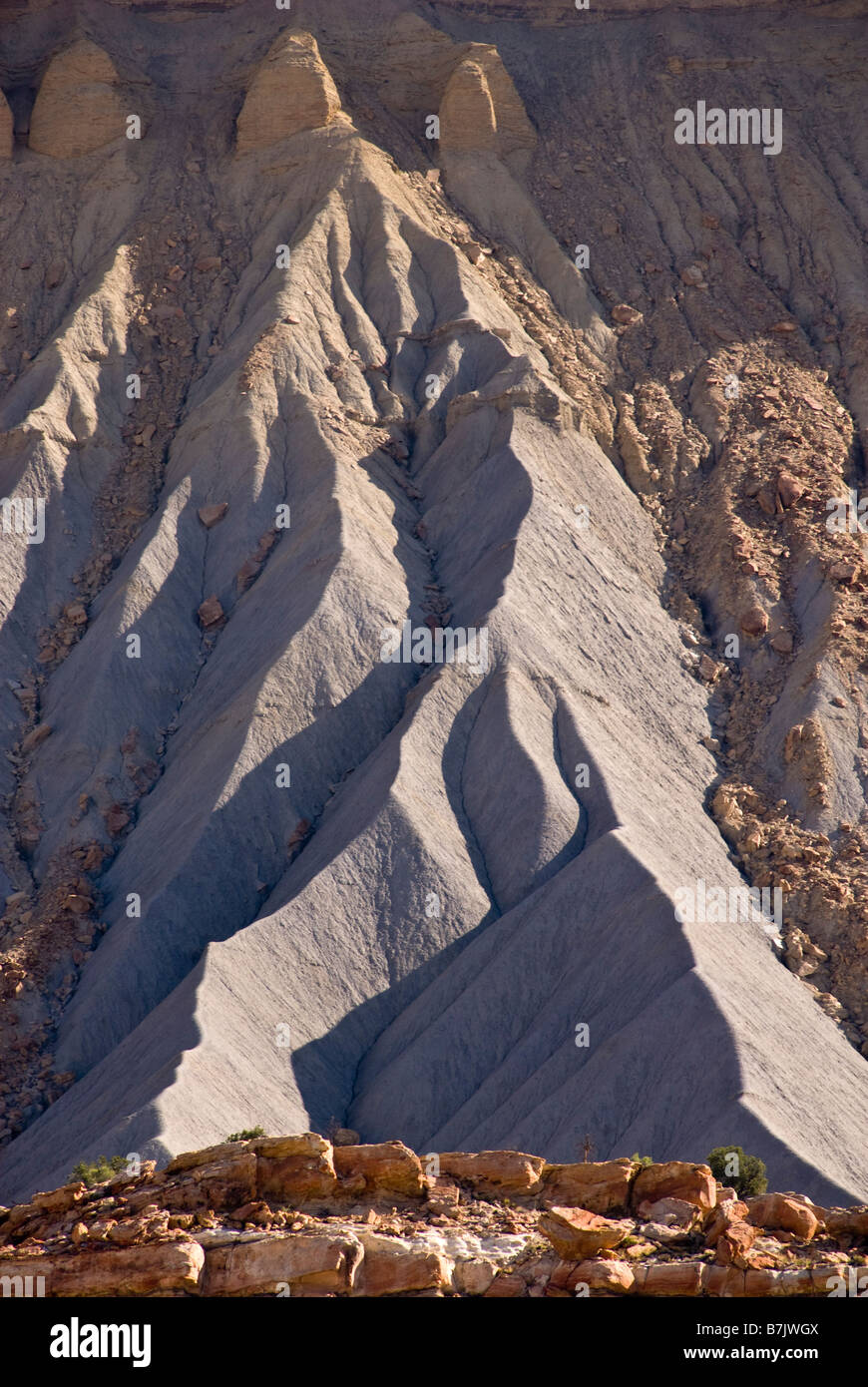 Mancos shale ribs along the Strike Valley cliffs, Notom Bullfrog Road ...