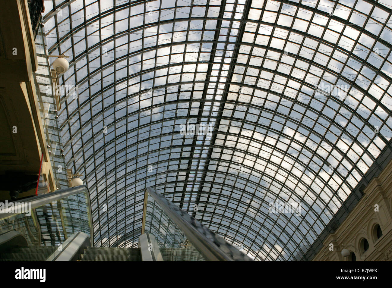 GUM roof in form of steel gridshell by Vladimir Shukhov in Moscow ...