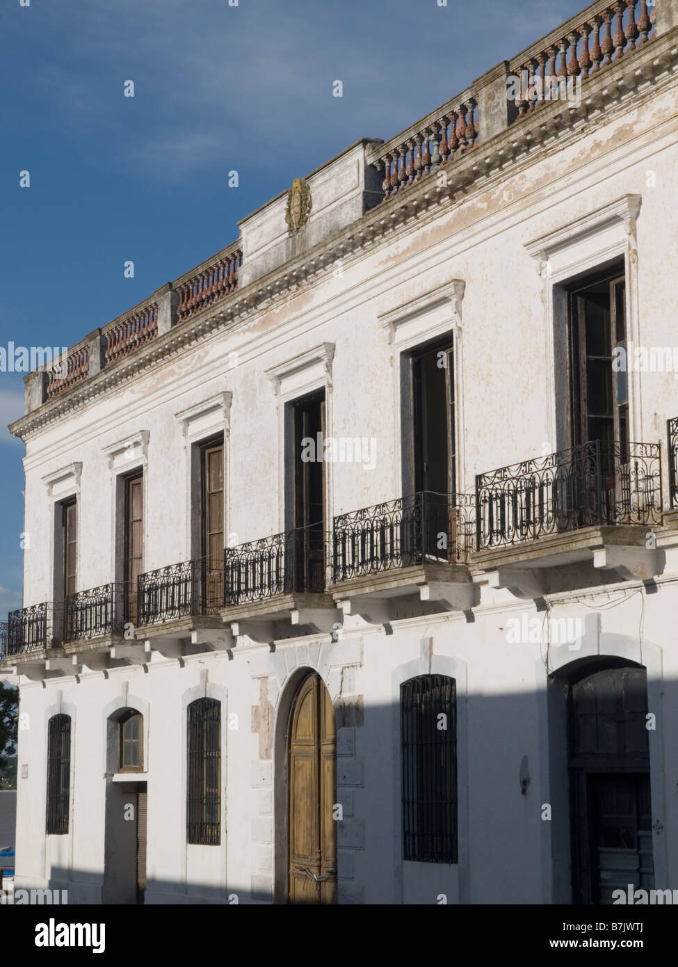 Sun america center building hi-res stock photography and images - Alamy