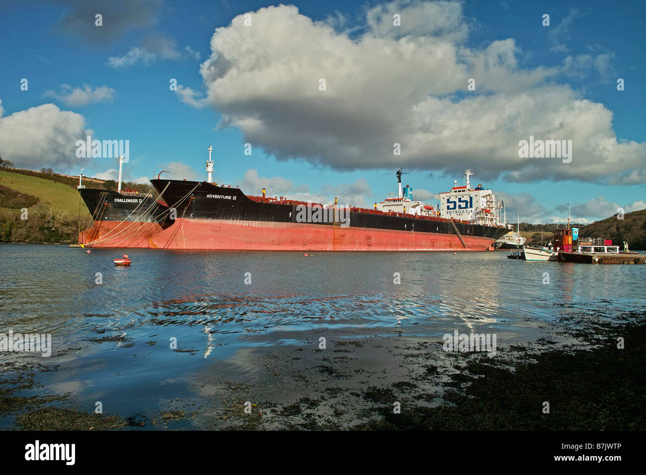 Laid up ship hi-res stock photography and images - Alamy