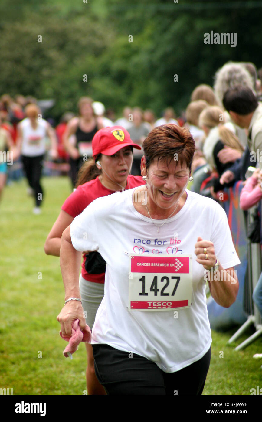 Cancer runners hi-res stock photography and images - Alamy
