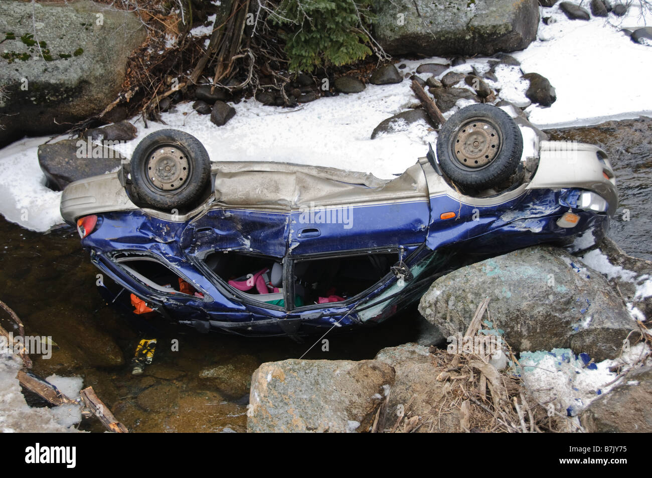 Wrecked automobile hi-res stock photography and images - Alamy