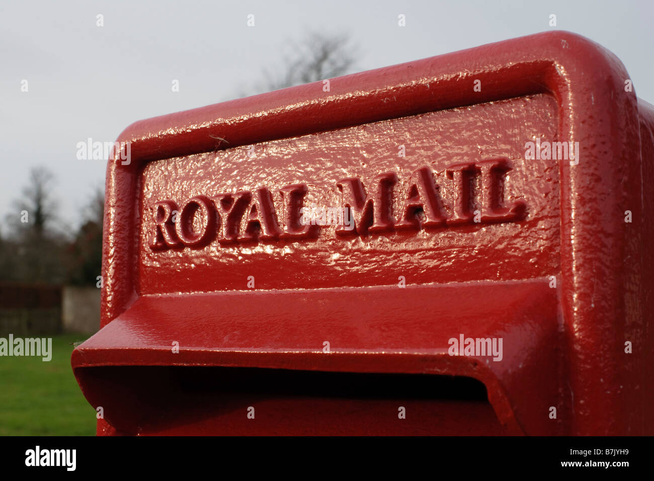 Letter box uk hi-res stock photography and images - Alamy