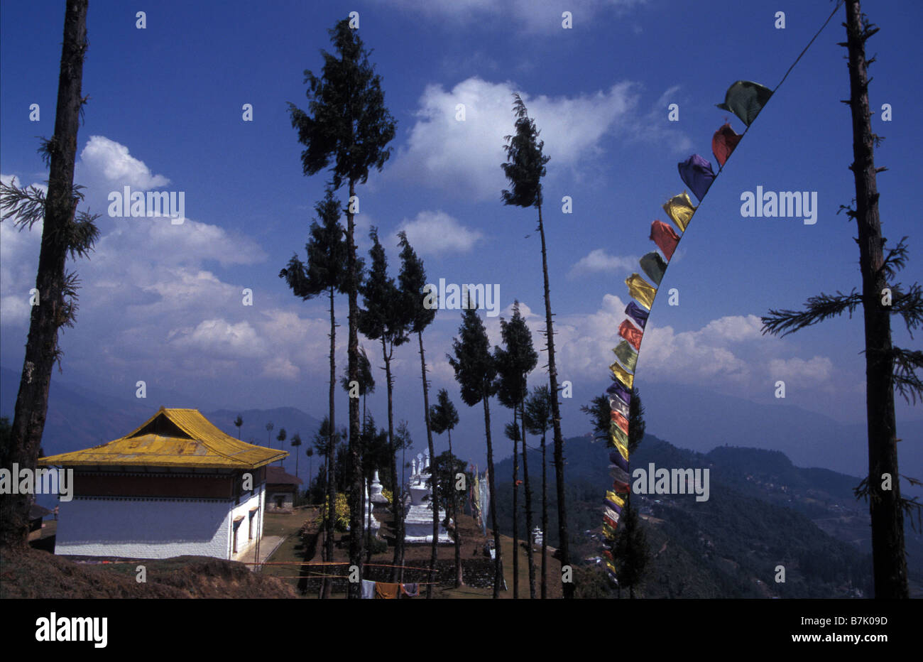 Lama nyingmapa hi-res stock photography and images - Alamy