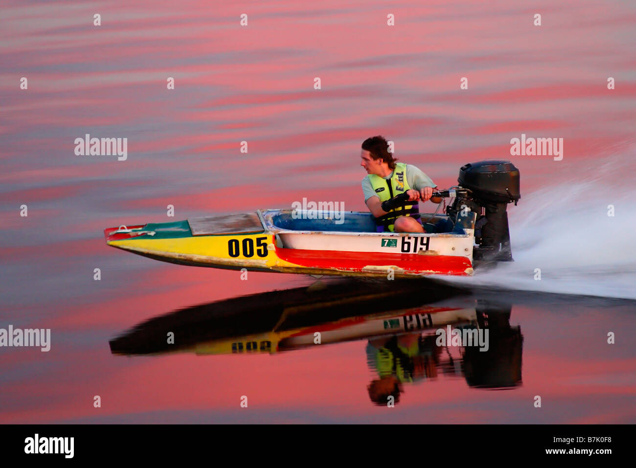 Swan river western australia speedboat hi-res stock photography and ...