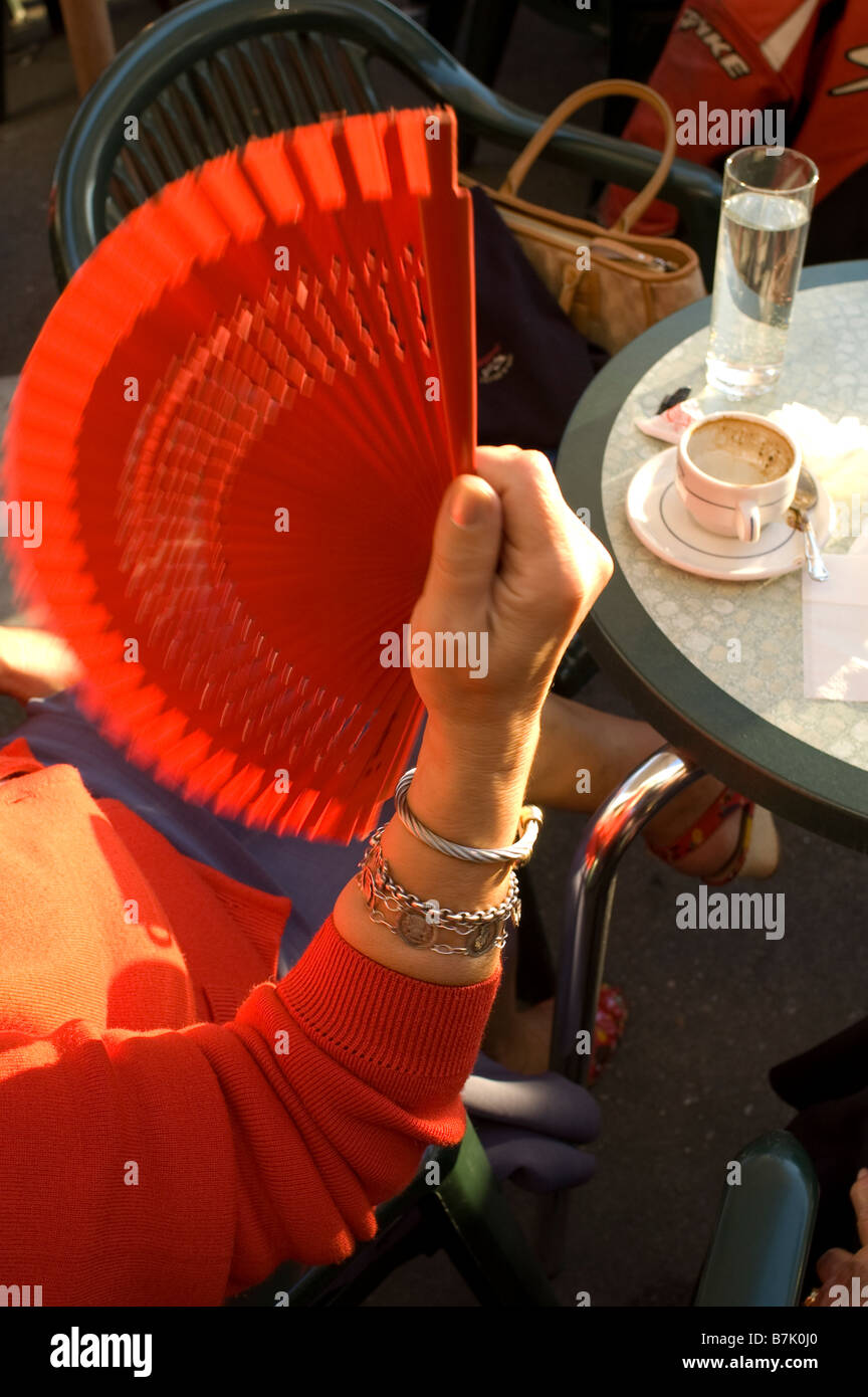 Spanish lady with fan hi-res stock photography and images - Alamy