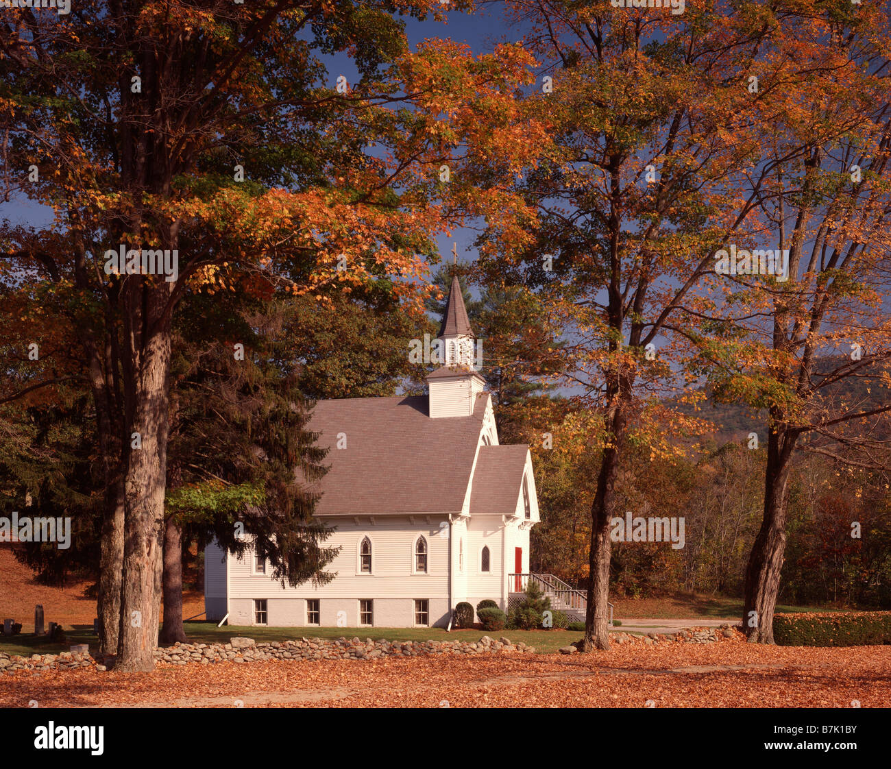 Connecticut church autumn hi-res stock photography and images - Alamy