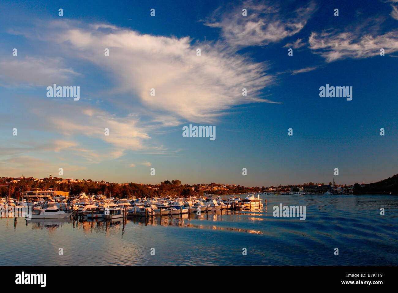 Swan river hi-res stock photography and images - Alamy