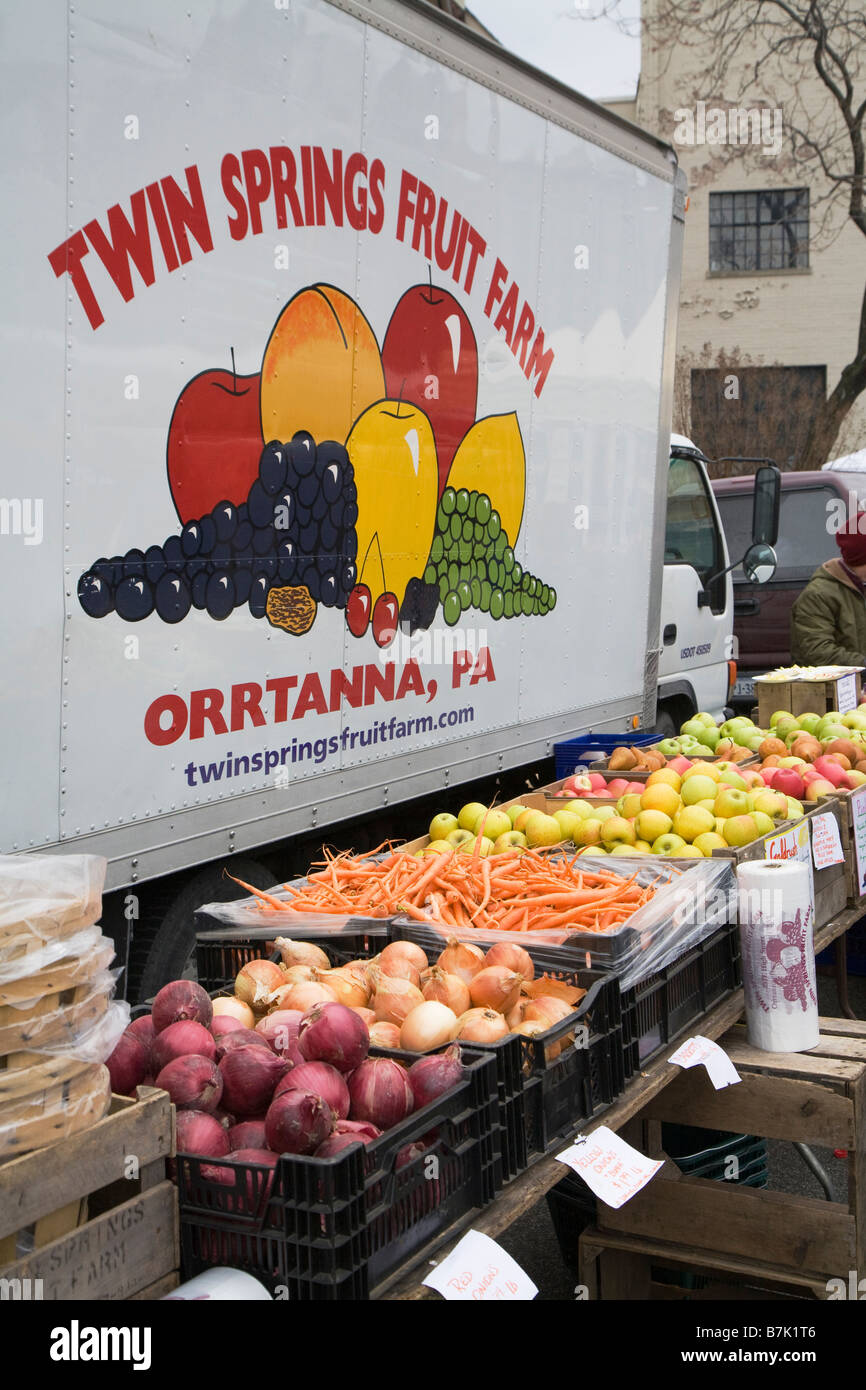 Farmers circle hi-res stock photography and images - Alamy