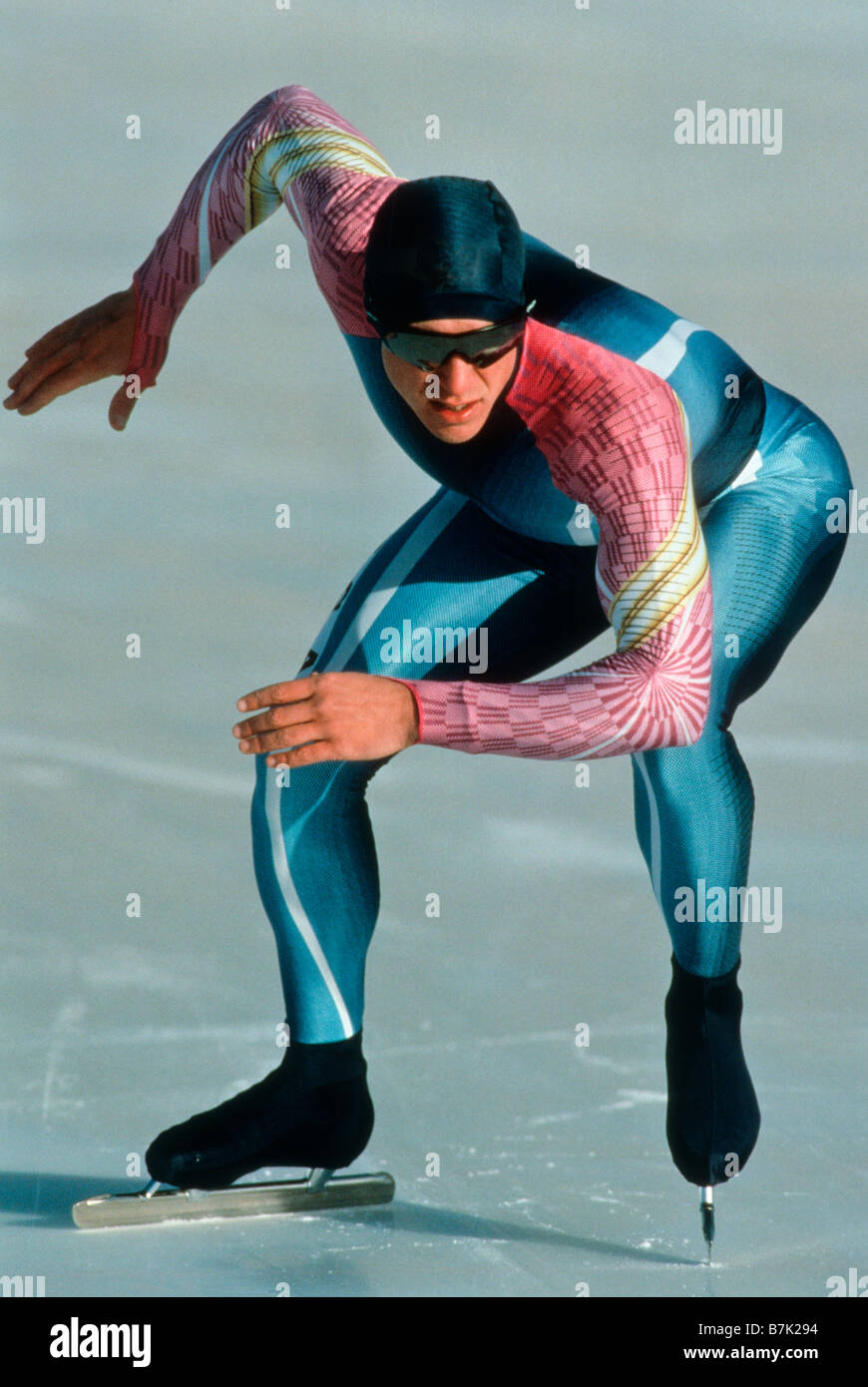 Male speed skater in action at the start Stock Photo - Alamy