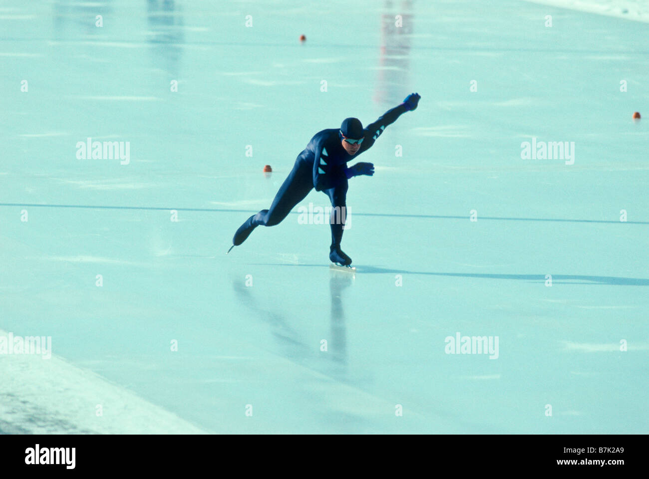Male speed skater in action Stock Photo - Alamy