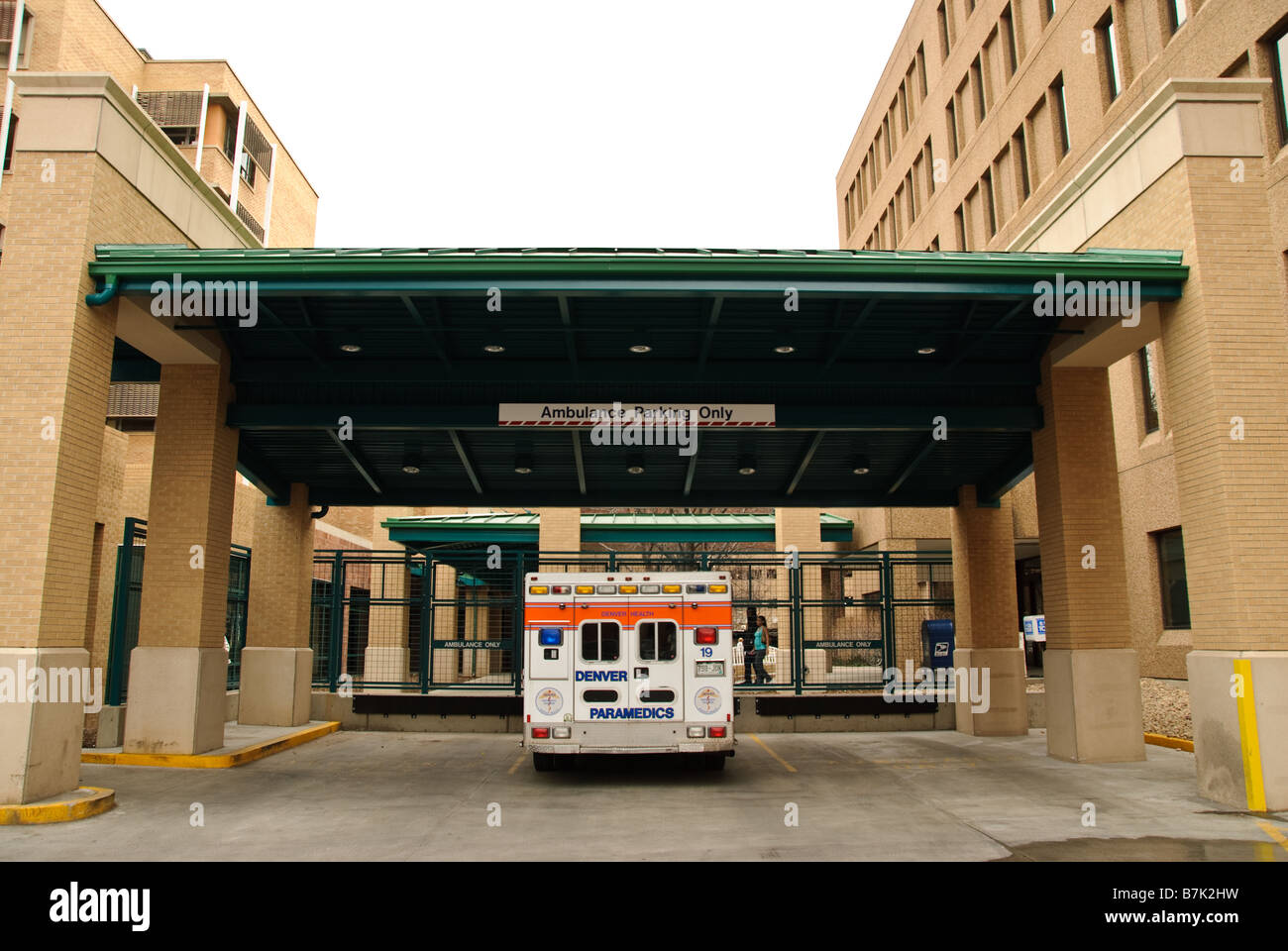 Ambulance garage hi-res stock photography and images - Alamy