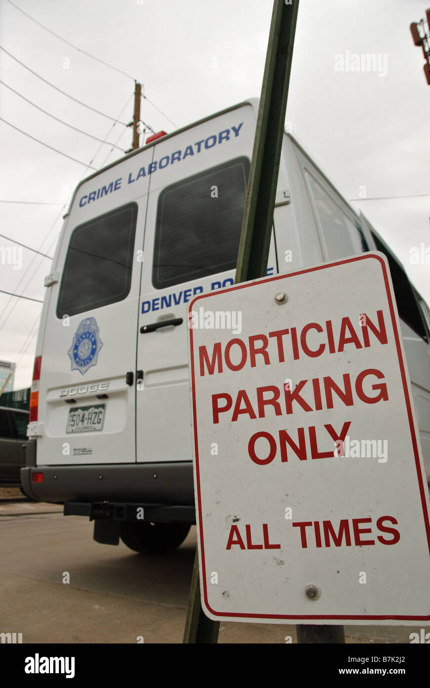 Morgue sign hi-res stock photography and images - Alamy