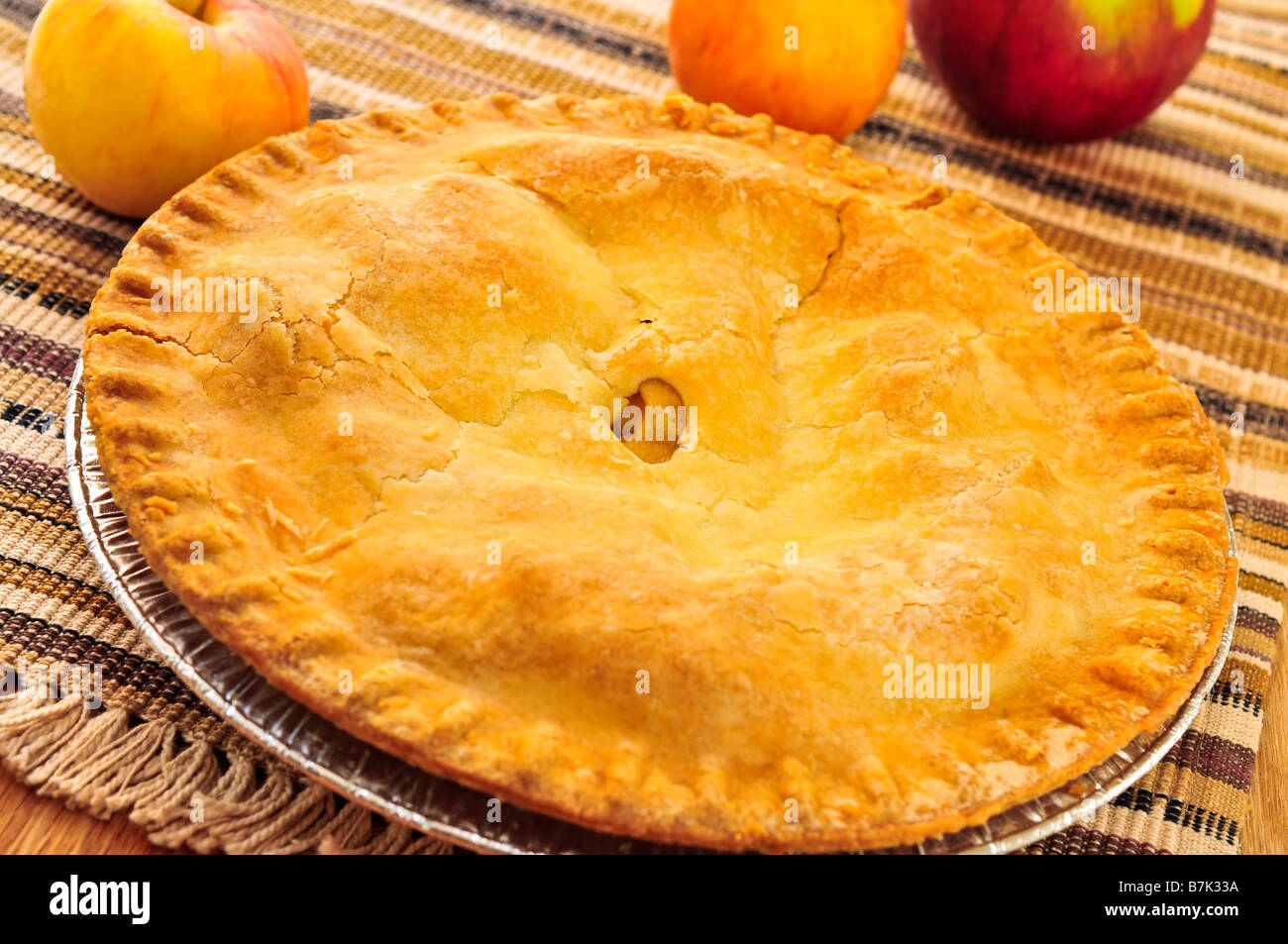 Golden crust apple pie hi-res stock photography and images - Alamy