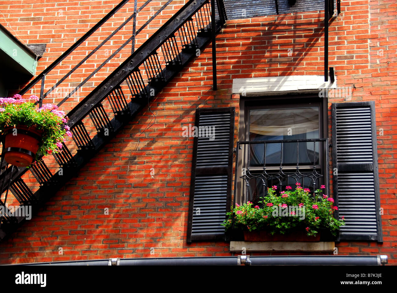 Brick building fragment hi-res stock photography and images - Alamy