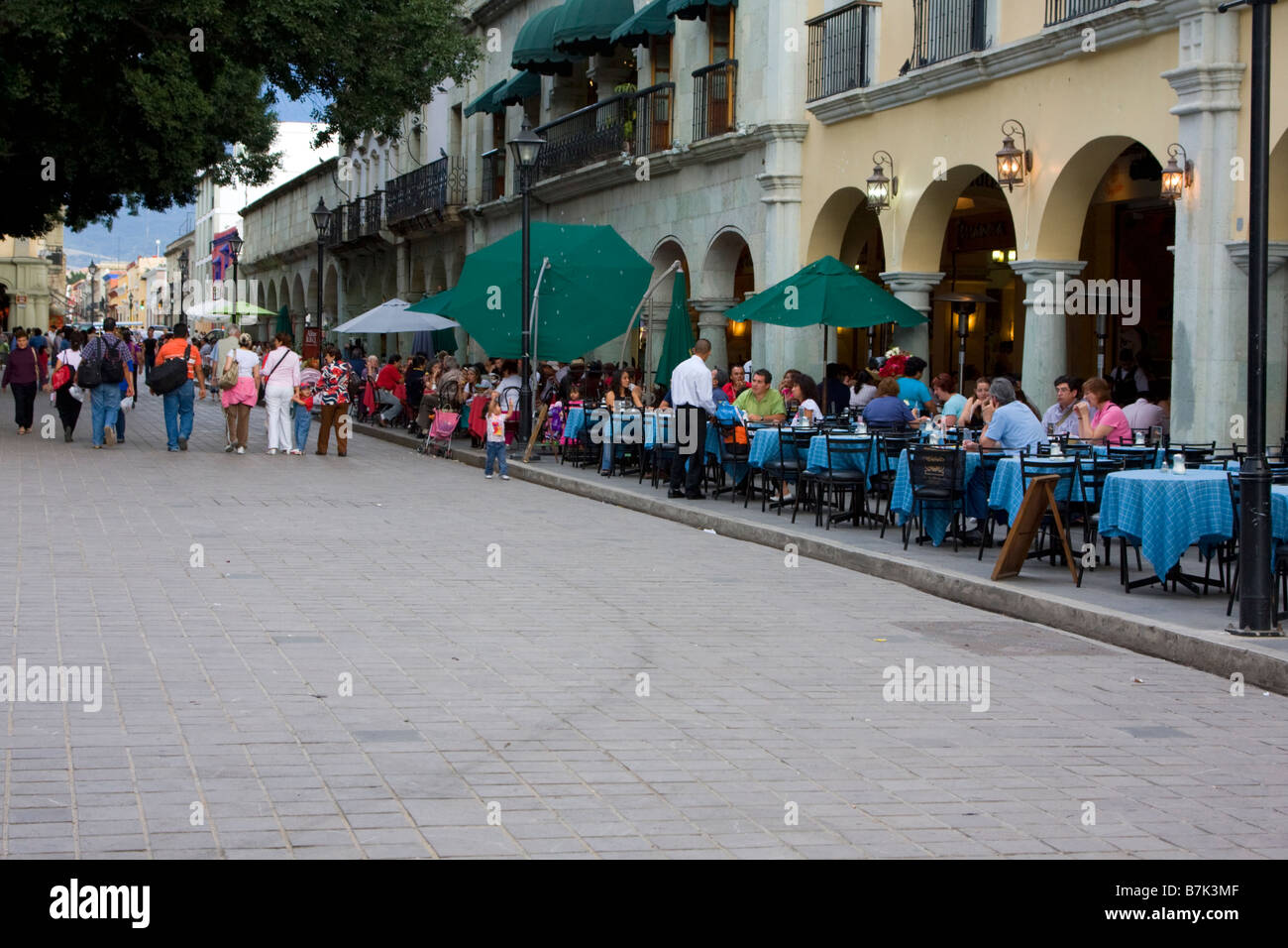 Town square mexico hi-res stock photography and images - Alamy