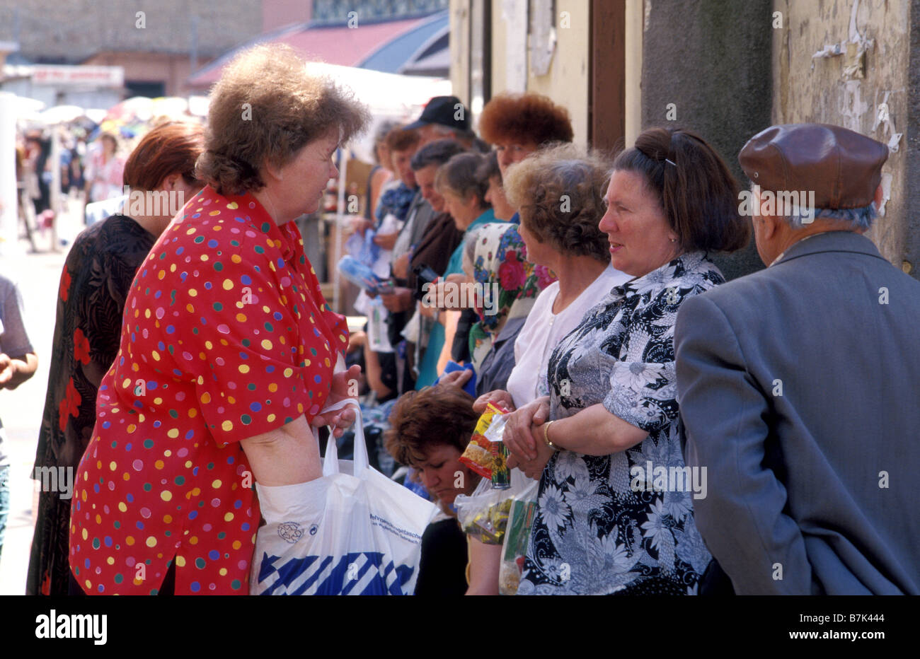 market scene vilnius lithuania Stock Photo - Alamy
