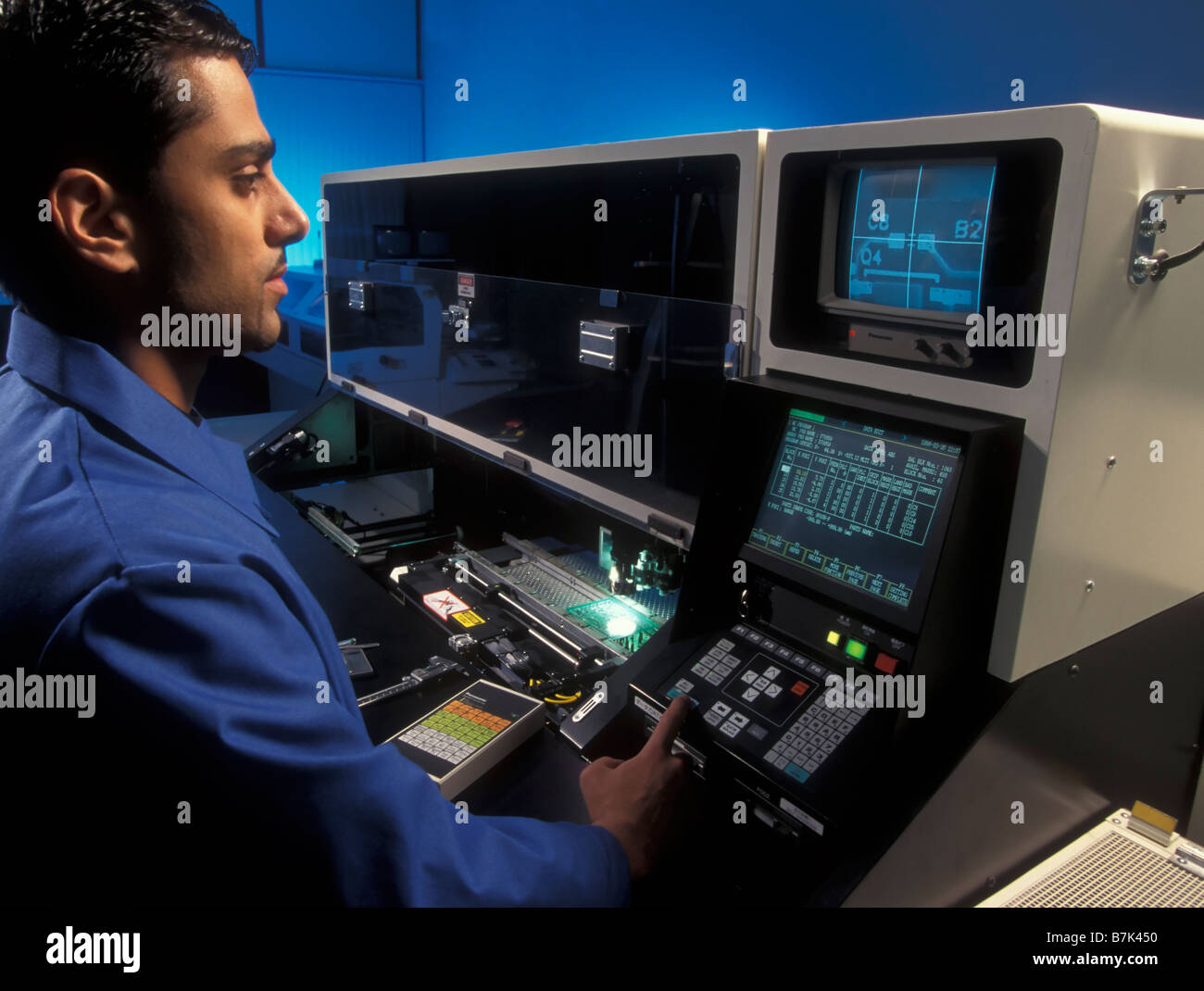 Chipboard production hi-res stock photography and images - Alamy