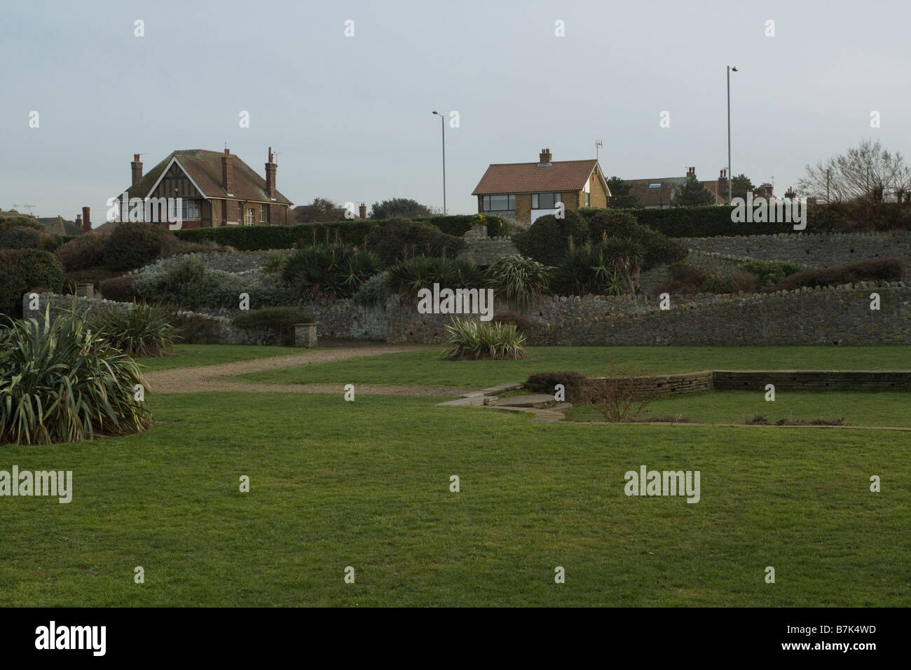 Sunken ditch hi-res stock photography and images - Alamy