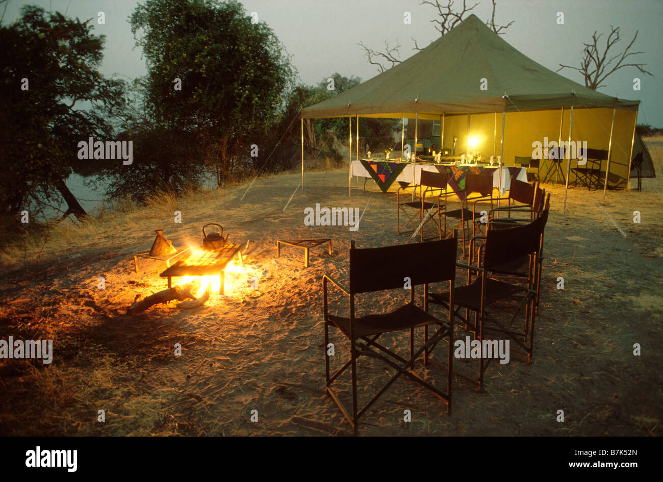 Inviting bush hi-res stock photography and images - Alamy