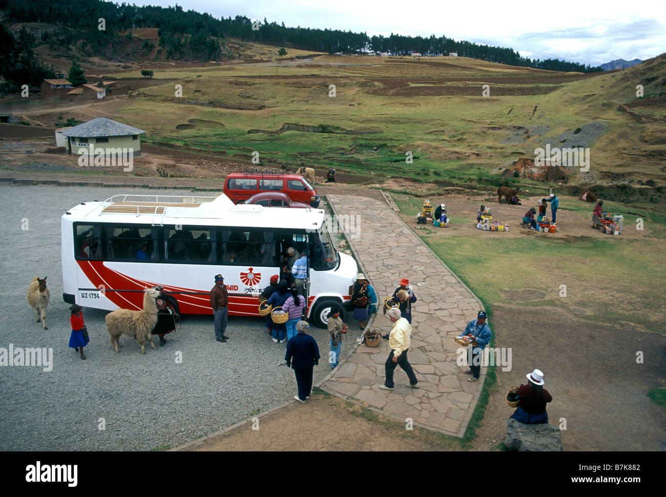 Group tour bus mountains hi-res stock photography and images - Alamy