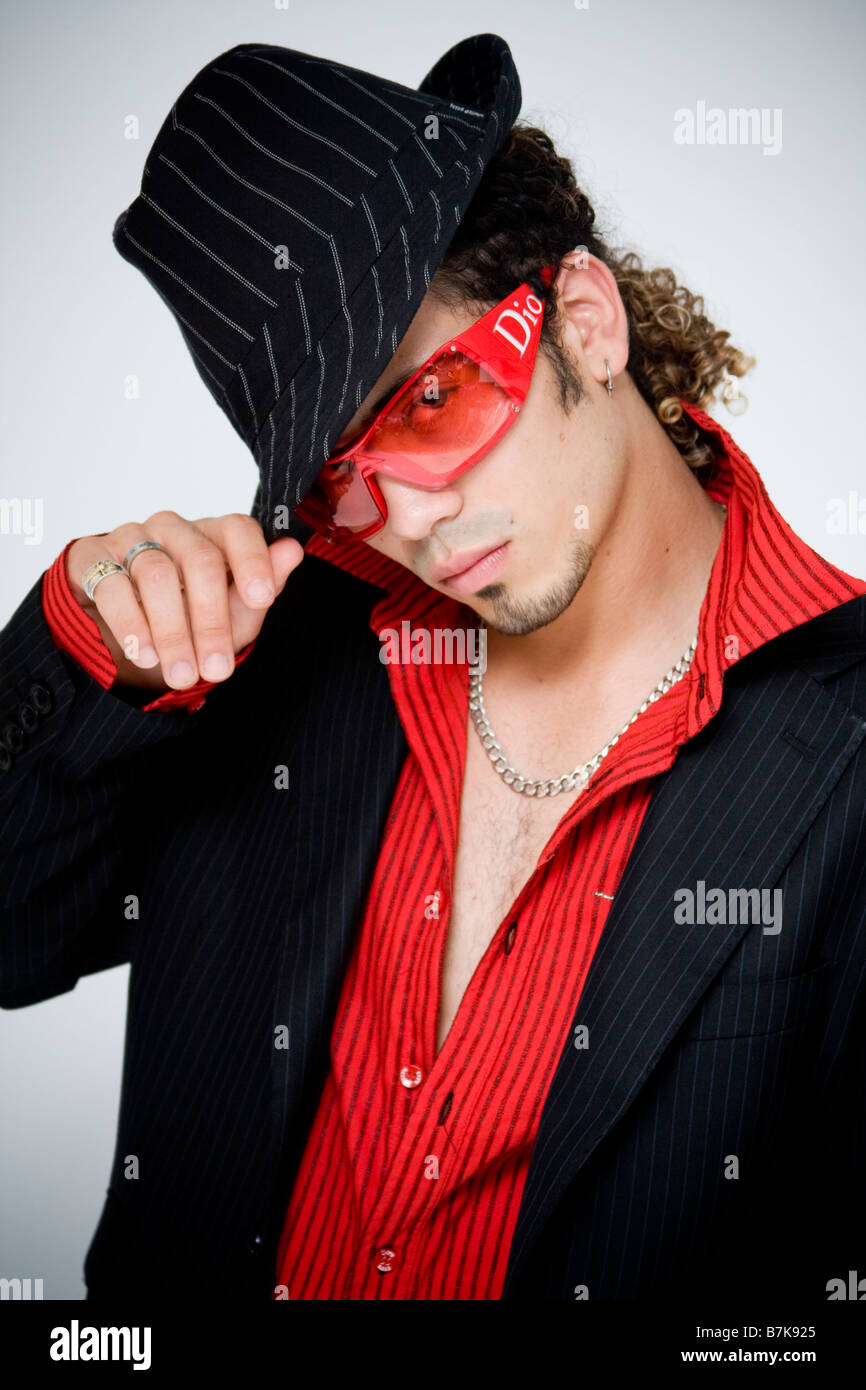 Three Quarter Shot Stock Photos & Three Quarter Shot Stock Images - Alamy