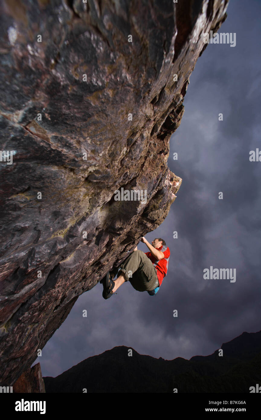 Man climbing rock wales hi-res stock photography and images - Alamy