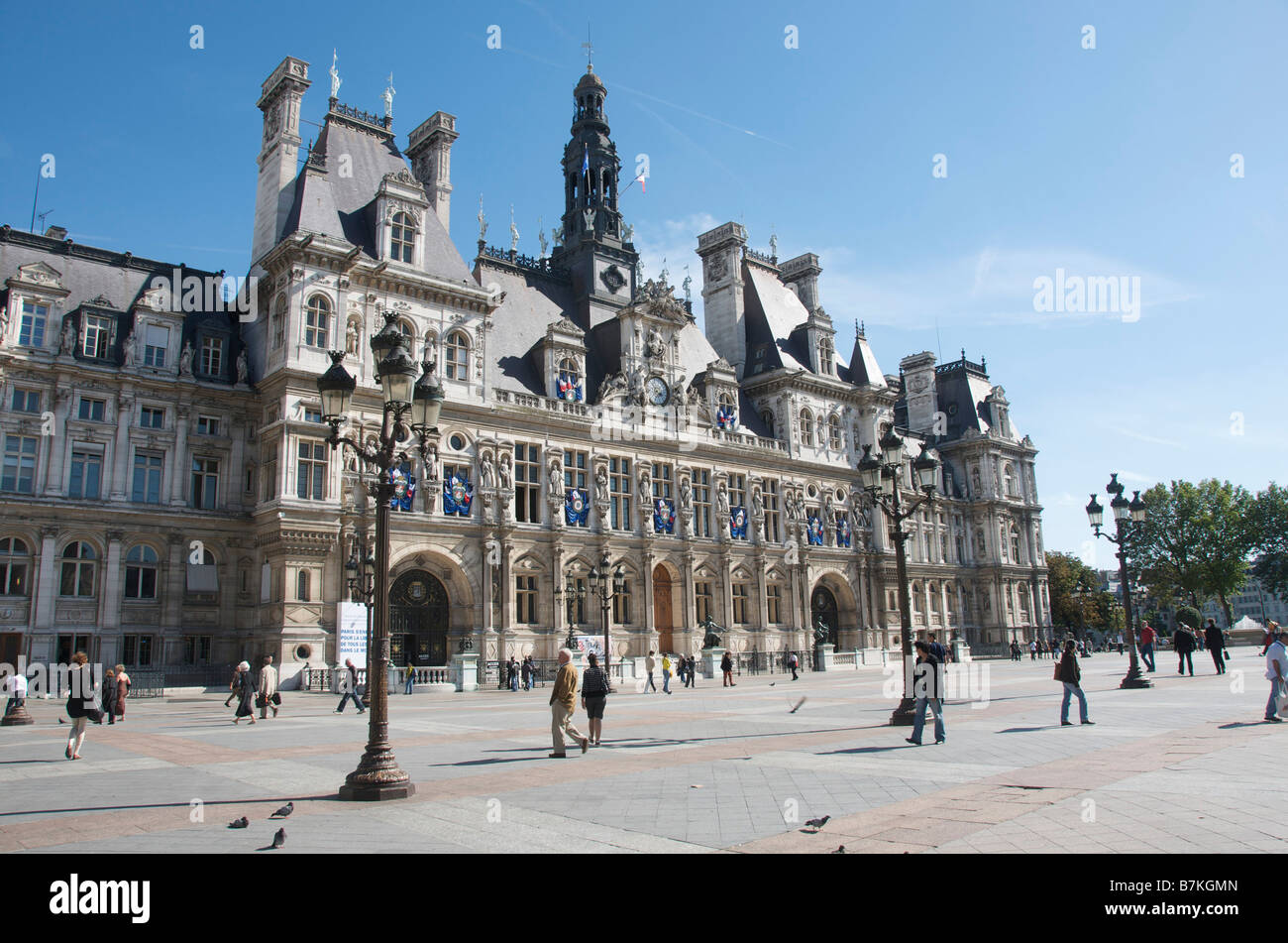 The paris town hall hi-res stock photography and images - Alamy