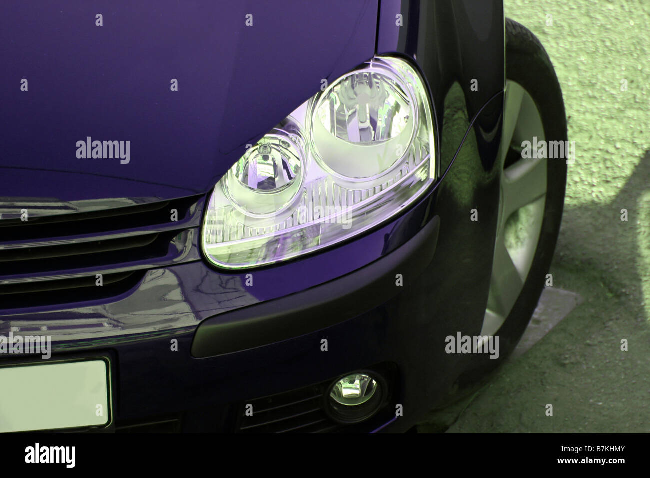 Beautiful stylish wheels car hi-res stock photography and images - Alamy