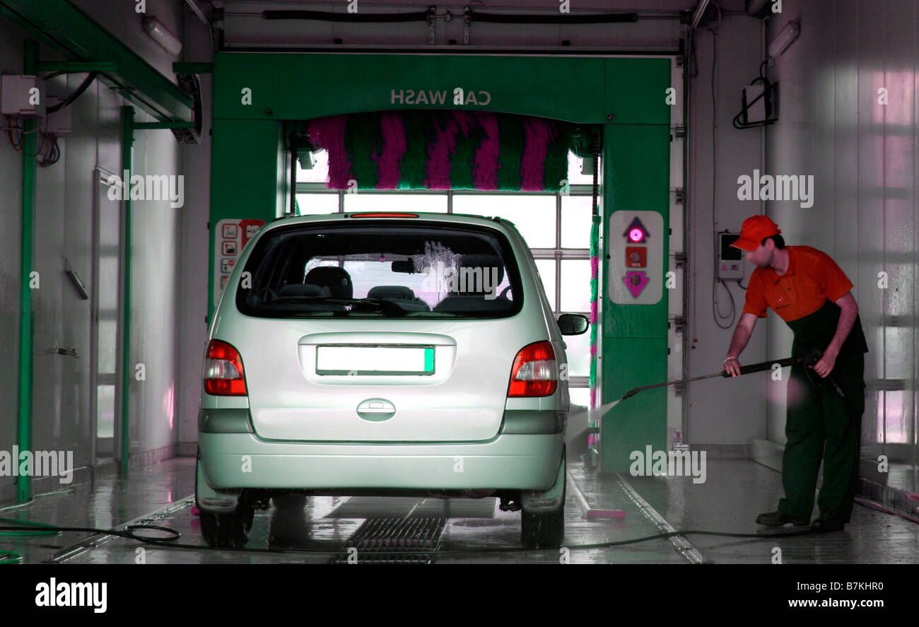 Automobile going through the car wash Stock Photo - Alamy