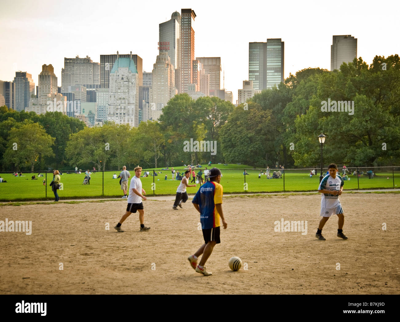 Sunday soccer hi-res stock photography and images - Alamy