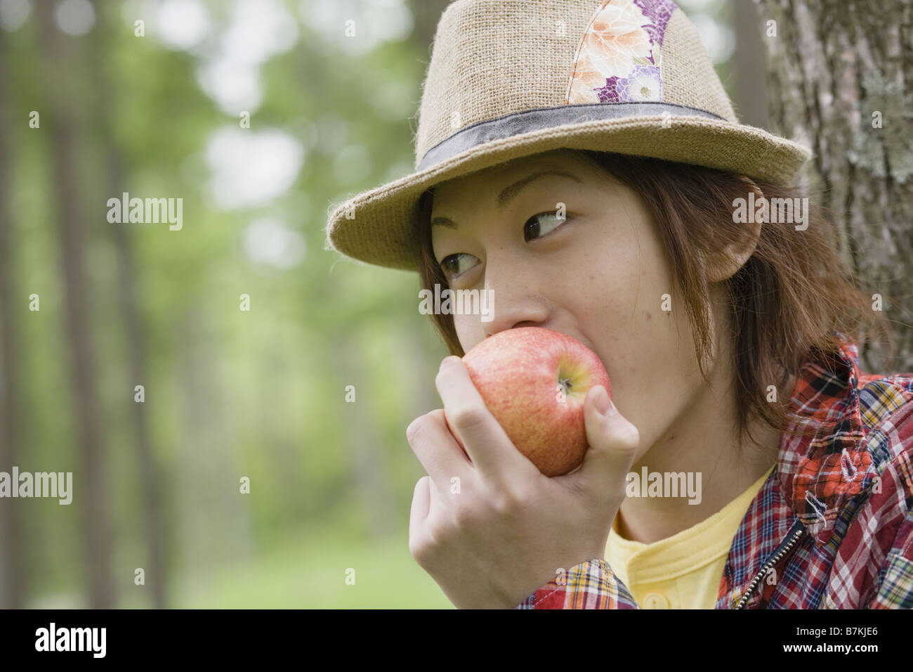 Man Eating an Apple Stock Photo - Alamy
