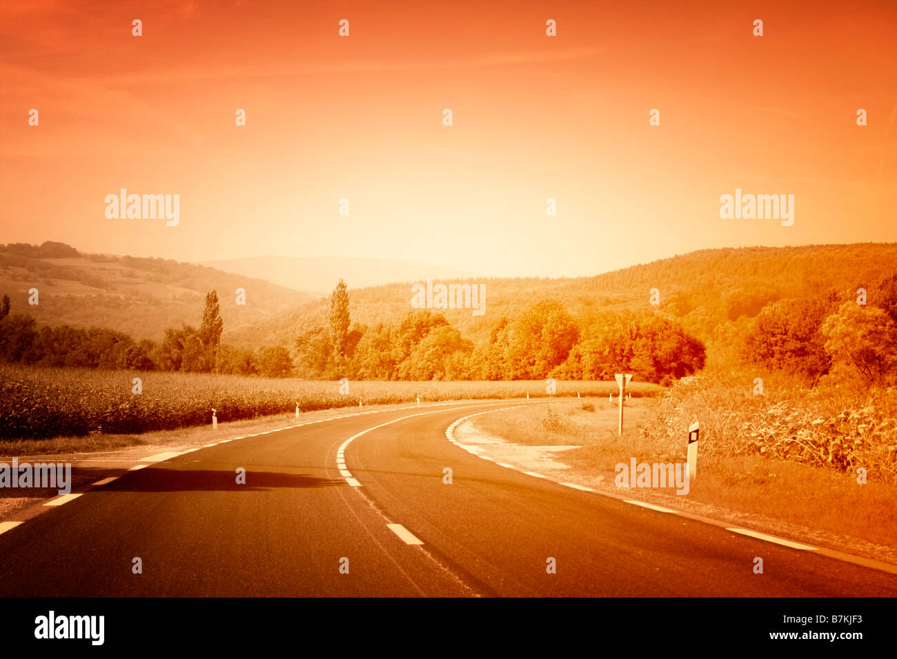 Picture of a empty highway Stock Photo - Alamy