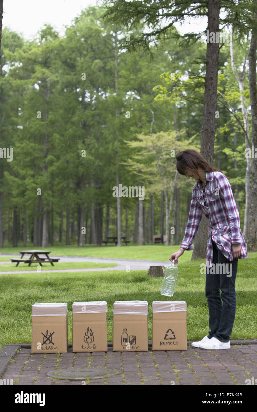 Use dust bin hi-res stock photography and images - Alamy