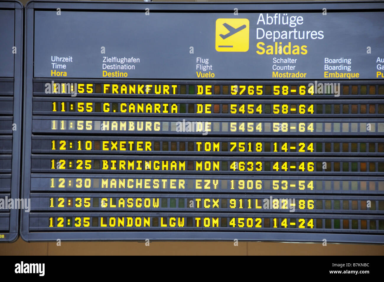 Flight Departure Board High Resolution Stock Photography And Images Alamy Flight Departure Board High Resolution Stock Photography And Images Alamy