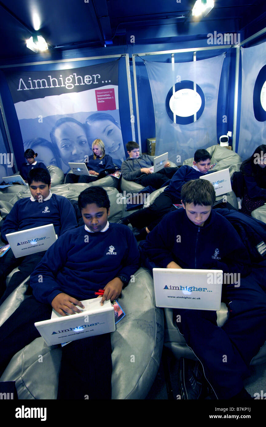 Aim of students hi-res stock photography and images - Alamy