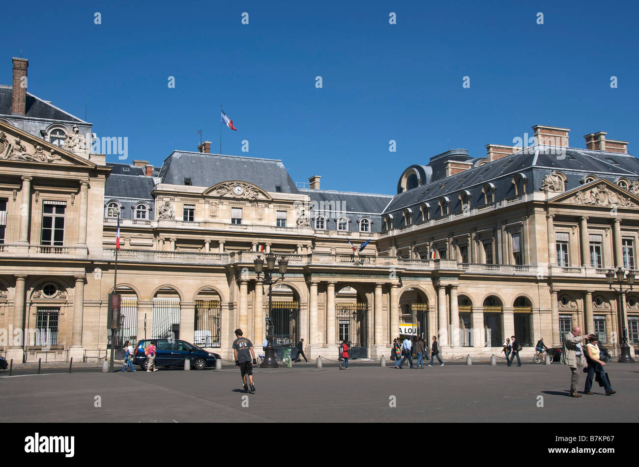 State council building hi-res stock photography and images - Alamy