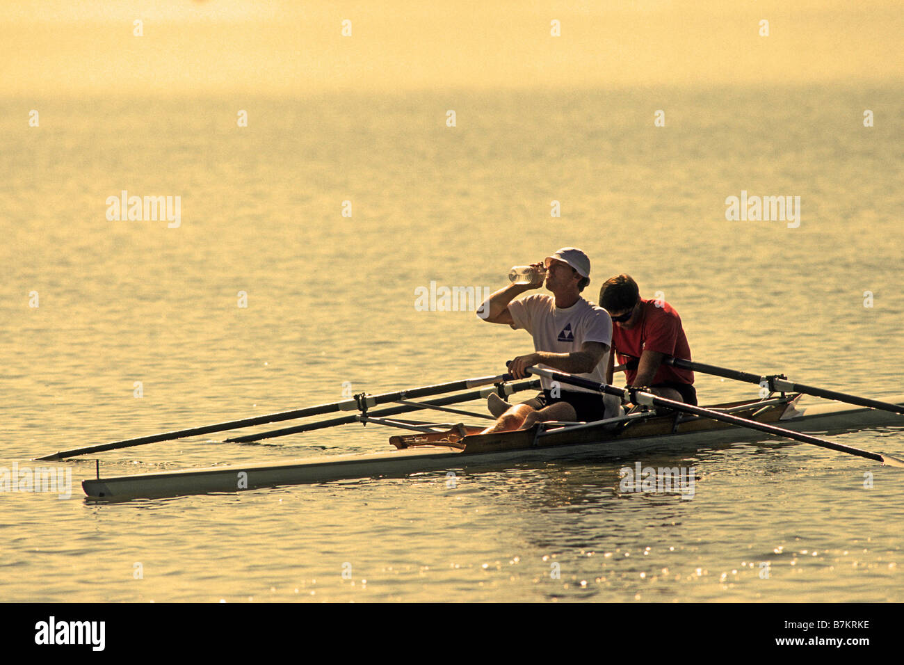 Rowing rowers hi-res stock photography and images - Alamy