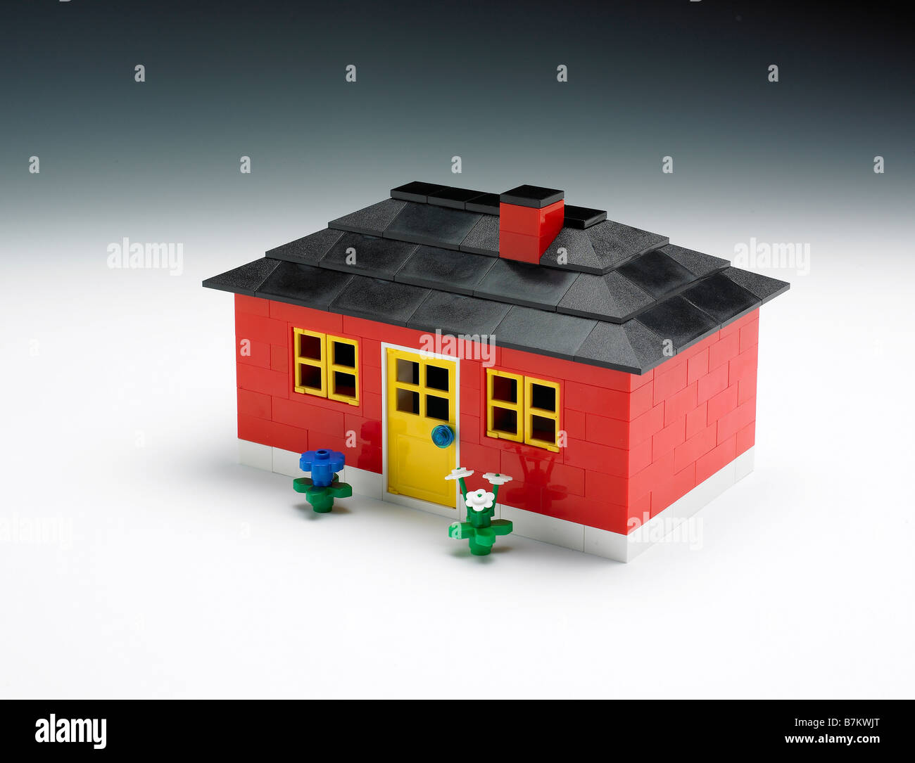 Toy model house Stock Photo - Alamy