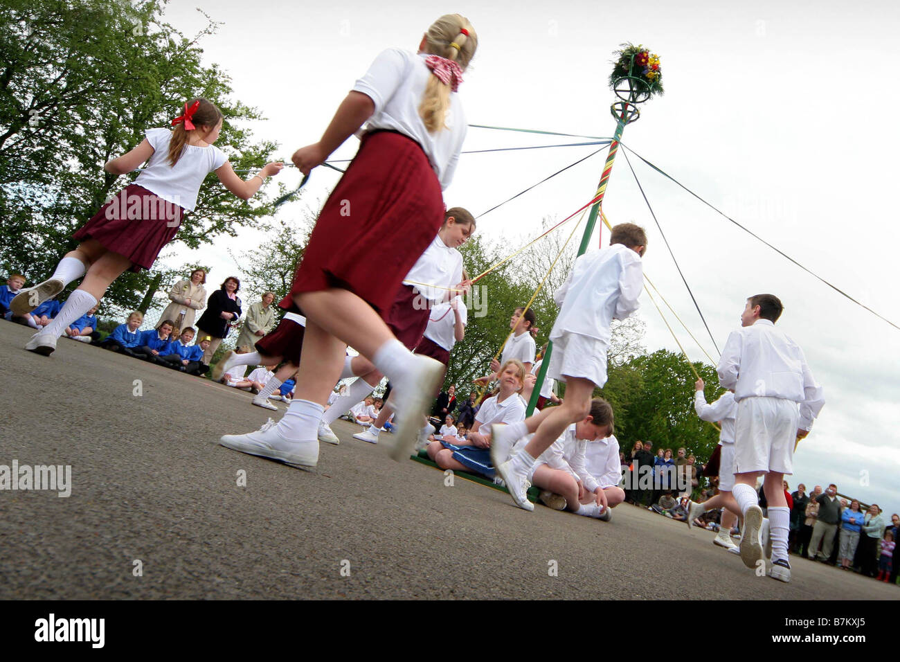 Girls school playground uk hi-res stock photography and images - Alamy