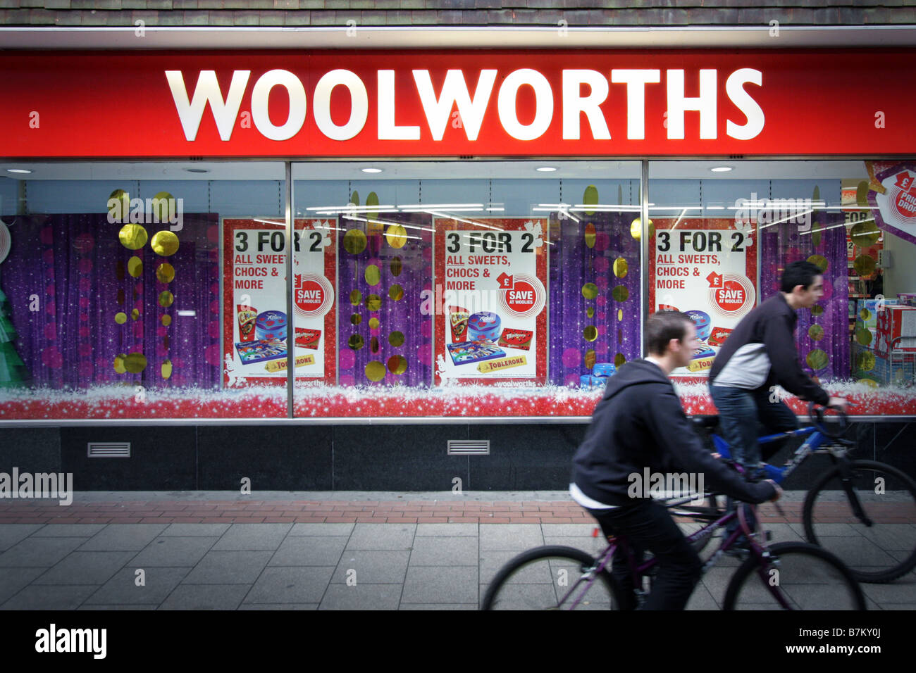 Woolworths store in abingdon oxfordshire hi-res stock photography and ...