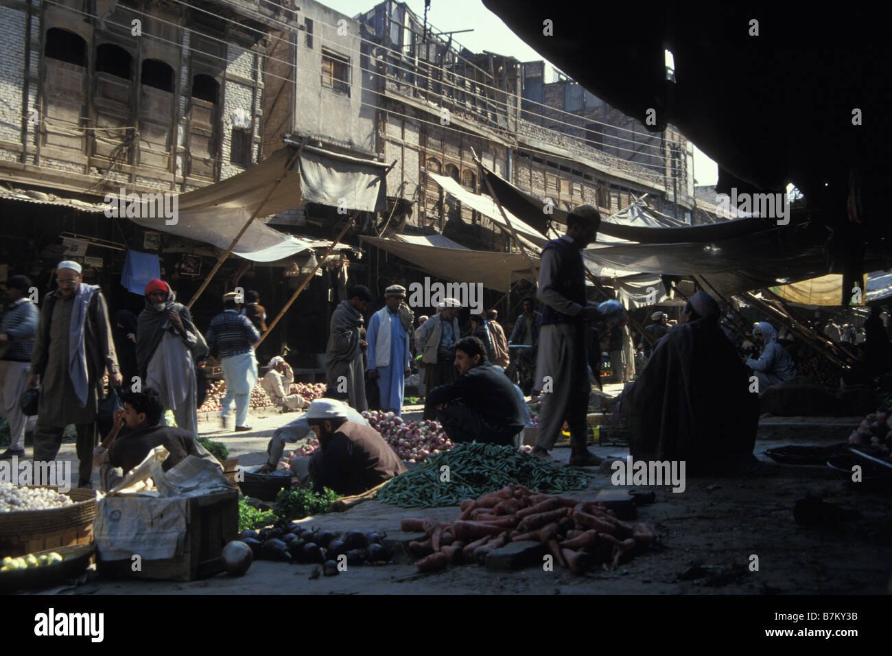 Peshawar bazaar peshawar pakistan hi-res stock photography and images ...