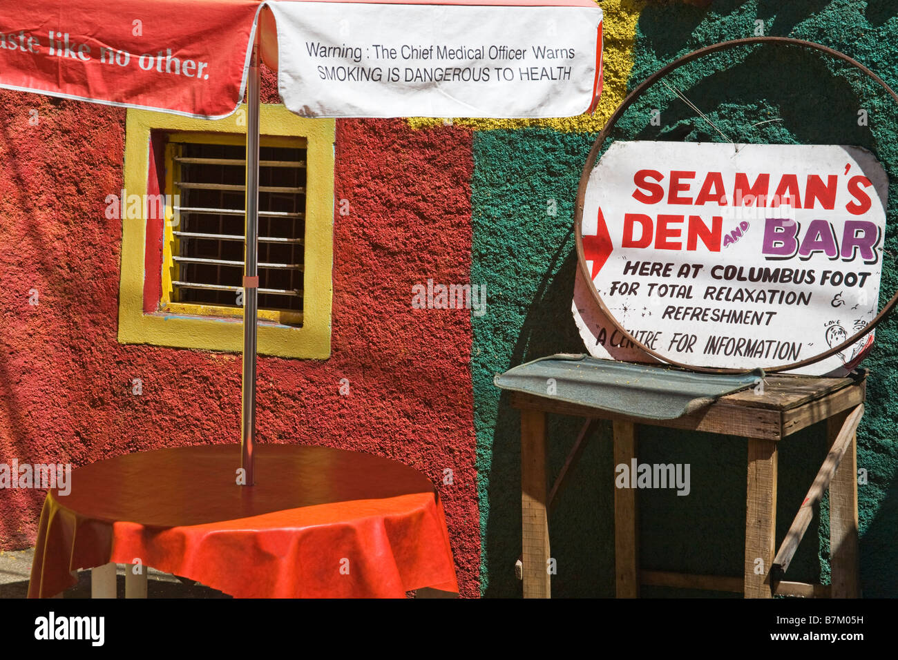 Ocho rios bar hi-res stock photography and images - Alamy