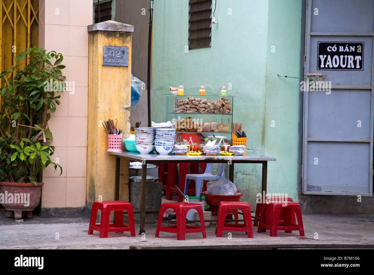 Outdoor Dining in Nha Trang City Vietnam Asia Stock Photo - Alamy