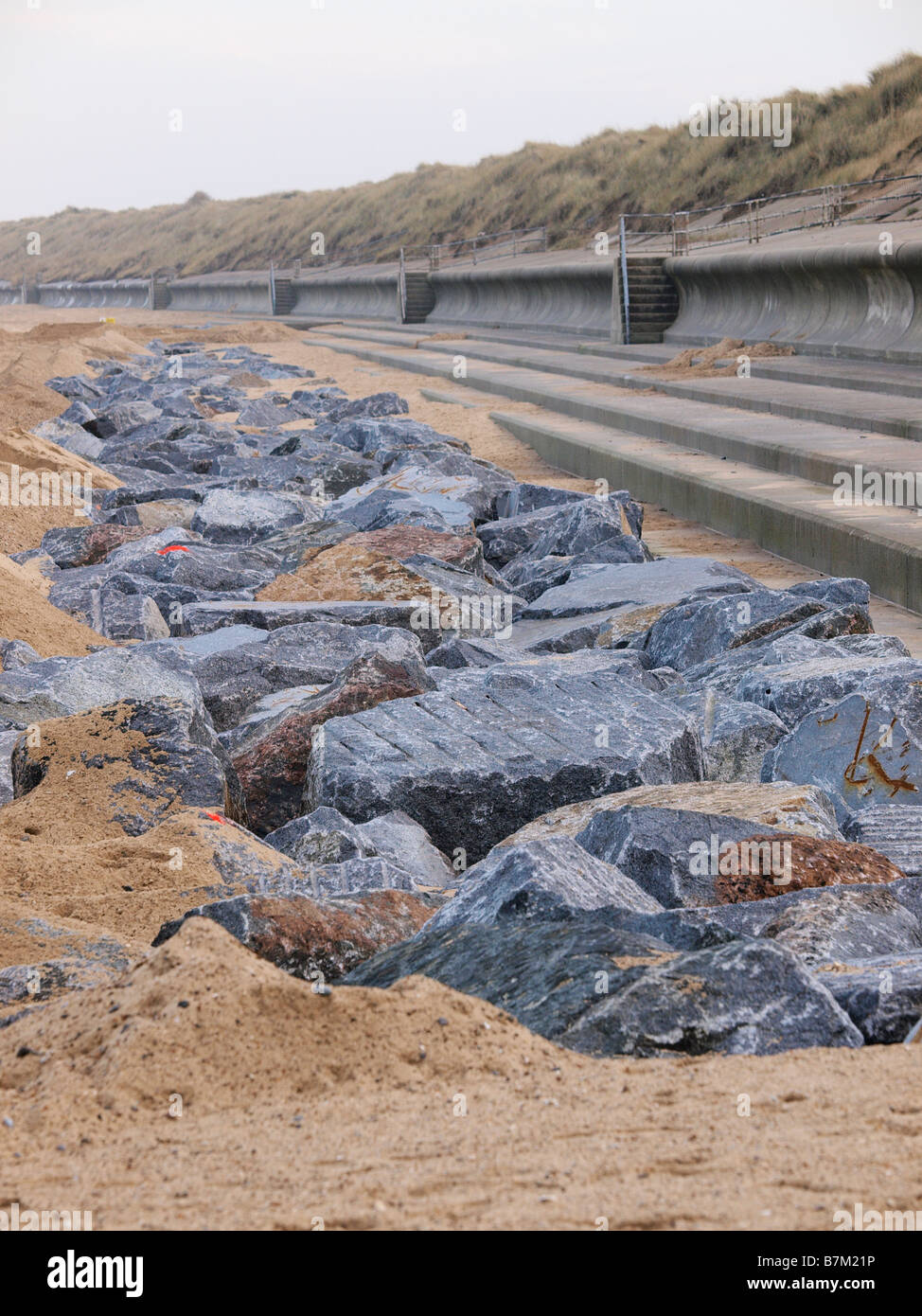 ROCK ARMOUR REINFORCES SEA DEFENSES AT ECCLES ON SEA NORFOLK EAST ...